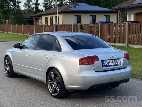 Pelēks Audi A4 2007 Rīga, ar dzinēja tilpumu 2.70 L un nobraukumu 270 tūkst. km par 3450 €, foto 4 vietnē AUTOMOTO.COM.LV