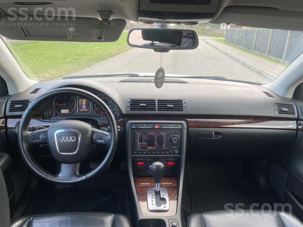Pelēks Audi A4 2007 Rīga, ar dzinēja tilpumu 2.70 L un nobraukumu 270 tūkst. km par 3450 €, foto 9 vietnē AUTOMOTO.COM.LV