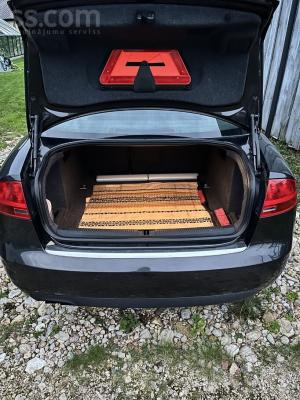 Pelēks Audi A4 2007 Cēsis, ar dzinēja tilpumu 1.90 L un nobraukumu 406 tūkst. km par 3300 €, foto 7 vietnē AUTOMOTO.COM.LV