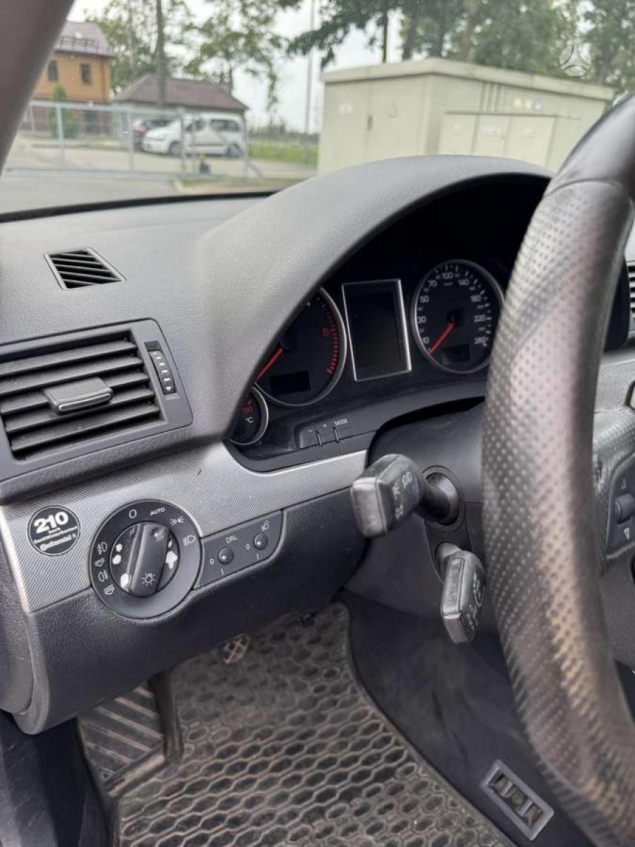 Pelēks Audi A4 2007 Ukmergė, ar dzinēja tilpumu 1.97 L un nobraukumu 261 tūkst. km par 2200 €, foto 13 vietnē AUTOMOTO.COM.LV