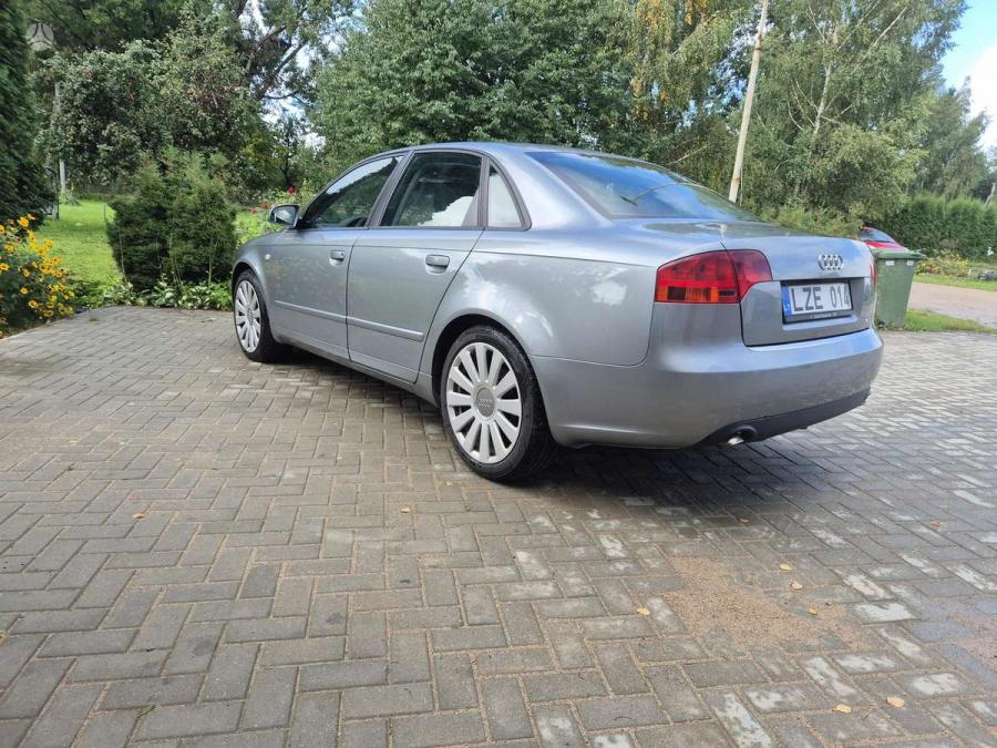 Grey Audi A4 2007 in Vilnius, with an engine capacity of 2.70 L and mileage of 400 thousand km for 1900 €, photo 9 on AUTOMOTO.COM.LV