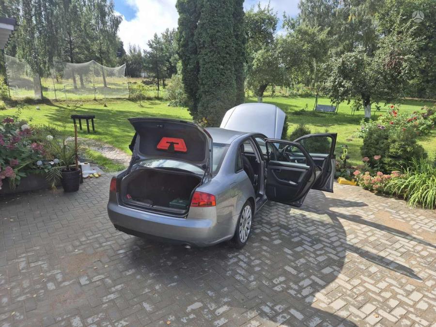 Grey Audi A4 2007 in Vilnius, with an engine capacity of 2.70 L and mileage of 400 thousand km for 1900 €, photo 12 on AUTOMOTO.COM.LV