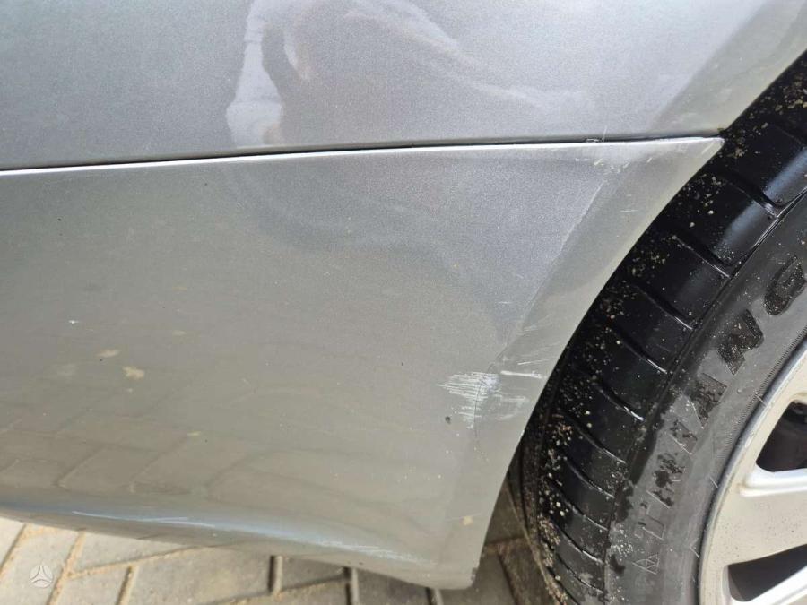 Grey Audi A4 2007 in Vilnius, with an engine capacity of 2.70 L and mileage of 400 thousand km for 1900 €, photo 19 on AUTOMOTO.COM.LV
