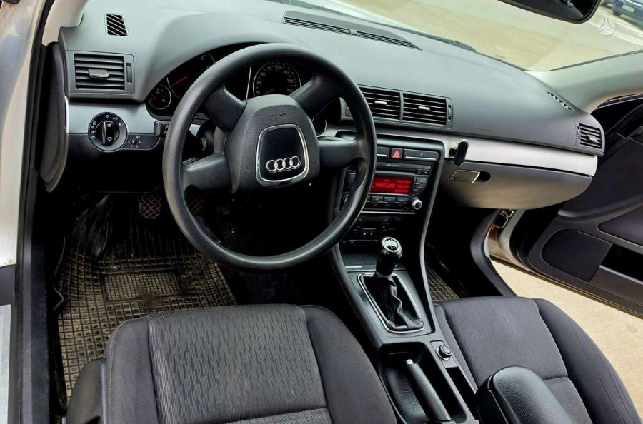 Grey Audi A4 2007 in Vilnius, with an engine capacity of 1.98 L and mileage of 201 thousand km for 3390 €, photo 9 on AUTOMOTO.COM.LV