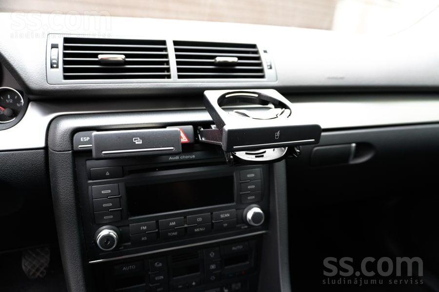 Grey Audi A4 2007 in Riga, with an engine capacity of 2.00 L and mileage of 272 thousand km for 3990 €, photo 11 on AUTOMOTO.COM.LV