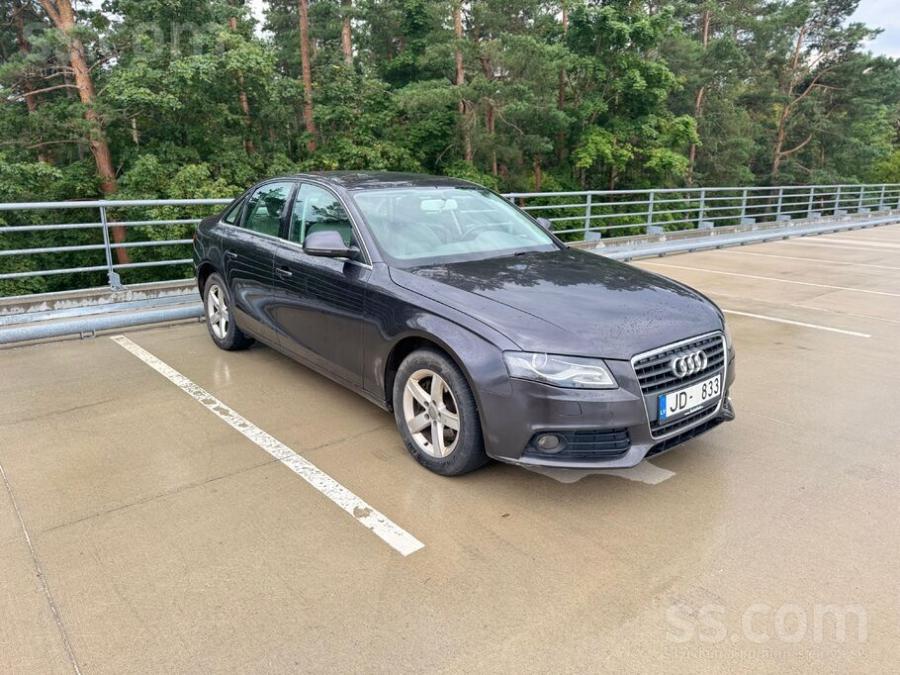 Pelēks Audi A4 2008 Rīga, ar dzinēja tilpumu 2.00 L un nobraukumu 318 tūkst. km par 4500 €, foto 4 vietnē AUTOMOTO.COM.LV