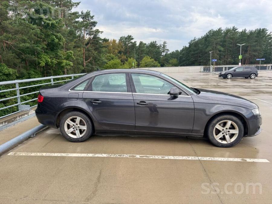 Pelēks Audi A4 2008 Rīga, ar dzinēja tilpumu 2.00 L un nobraukumu 318 tūkst. km par 4500 €, foto 6 vietnē AUTOMOTO.COM.LV