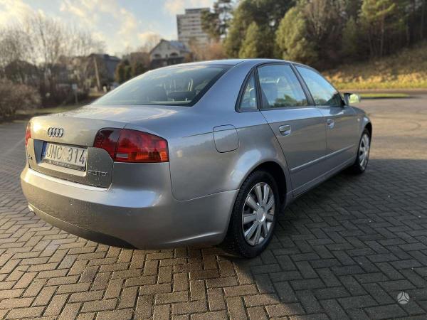 Grey Audi A4 2008 in Vilnius, with an engine capacity of 1.97 L and mileage of 425 thousand km for 2500 €, photo 5 on AUTOMOTO.COM.LV