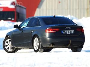 Pelēks Audi A4 2008 Rīga, ar dzinēja tilpumu 3.00 L un nobraukumu 309 tūkst. km par 6000 €, foto 5 vietnē AUTOMOTO.COM.LV