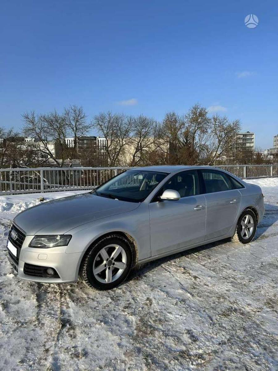 Grey Audi A4 2008 in Vilnius, with an engine capacity of 1.80 L and mileage of 300 thousand km for 3000 €, photo 1 on AUTOMOTO.COM.LV