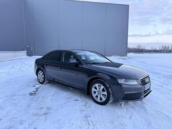 Pelēks Audi A4 2008 Šauļi, ar dzinēja tilpumu 1.97 L un nobraukumu 349 tūkst. km par 3750 €, foto 5 vietnē AUTOMOTO.COM.LV