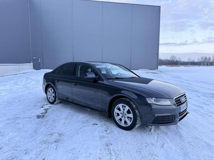 Grey Audi A4 2008 in Siauliai, with an engine capacity of 1.97 L and mileage of 349 thousand km for 3750 €, photo 5 on AUTOMOTO.COM.LV