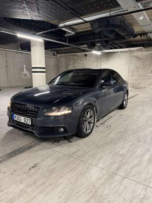 Pelēks Audi A4 2008 Panevēža, ar dzinēja tilpumu 2.70 L un nobraukumu 392 tūkst. km par 5000 €, foto  vietnē AUTOMOTO.COM.LV