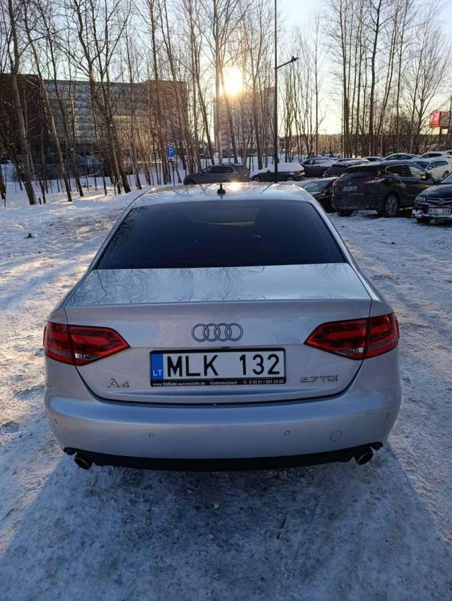 Grey Audi A4 2008 in Vilnius, with an engine capacity of 2.70 L and mileage of 329 thousand km for 4560 €, photo 13 on AUTOMOTO.COM.LV