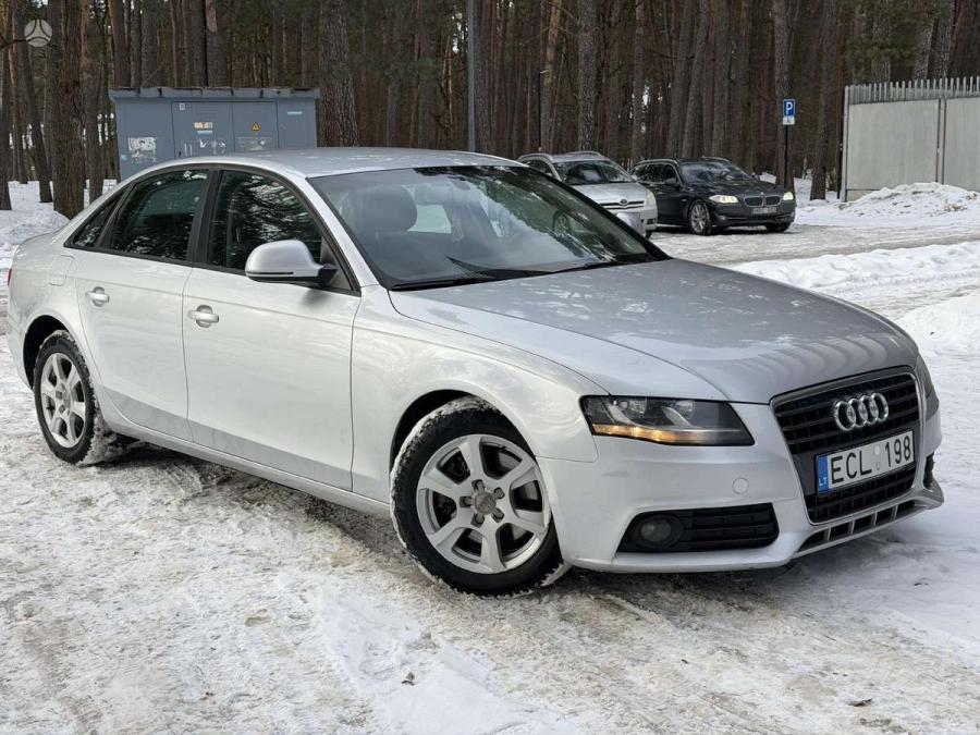 Pelēks Audi A4 2008 Alīta, ar dzinēja tilpumu 1.97 L un nobraukumu 344 tūkst. km par 4650 €, foto 8 vietnē AUTOMOTO.COM.LV