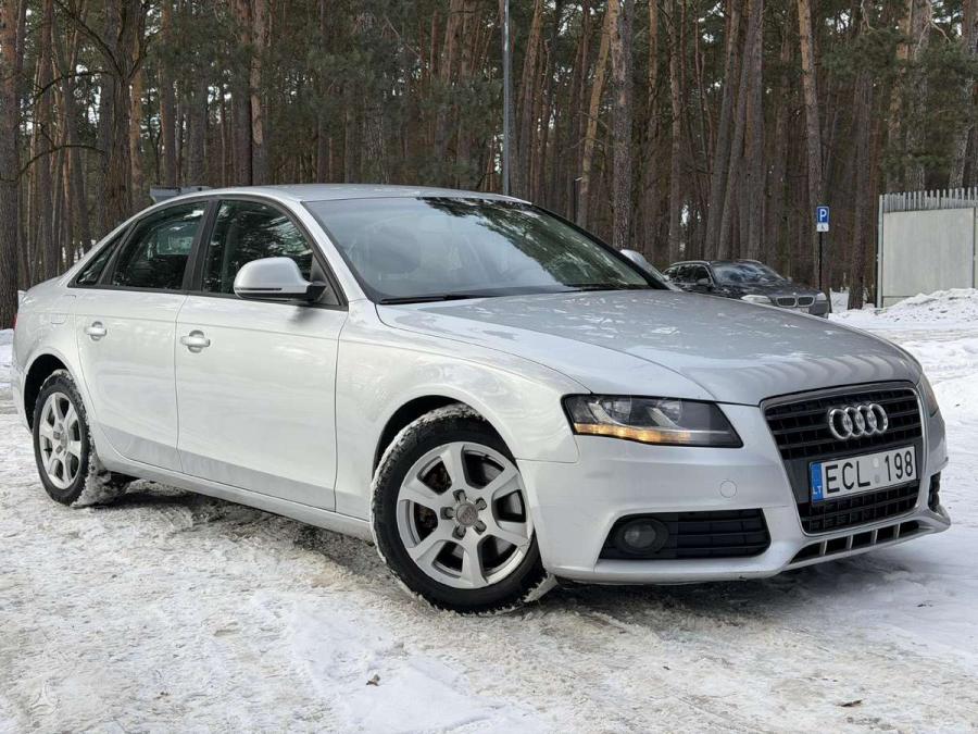 Pelēks Audi A4 2008 Alīta, ar dzinēja tilpumu 1.97 L un nobraukumu 344 tūkst. km par 4650 €, foto 9 vietnē AUTOMOTO.COM.LV
