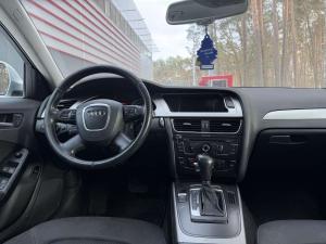 Pelēks Audi A4 2008 Alīta, ar dzinēja tilpumu 1.97 L un nobraukumu 344 tūkst. km par 4650 €, foto 23 vietnē AUTOMOTO.COM.LV