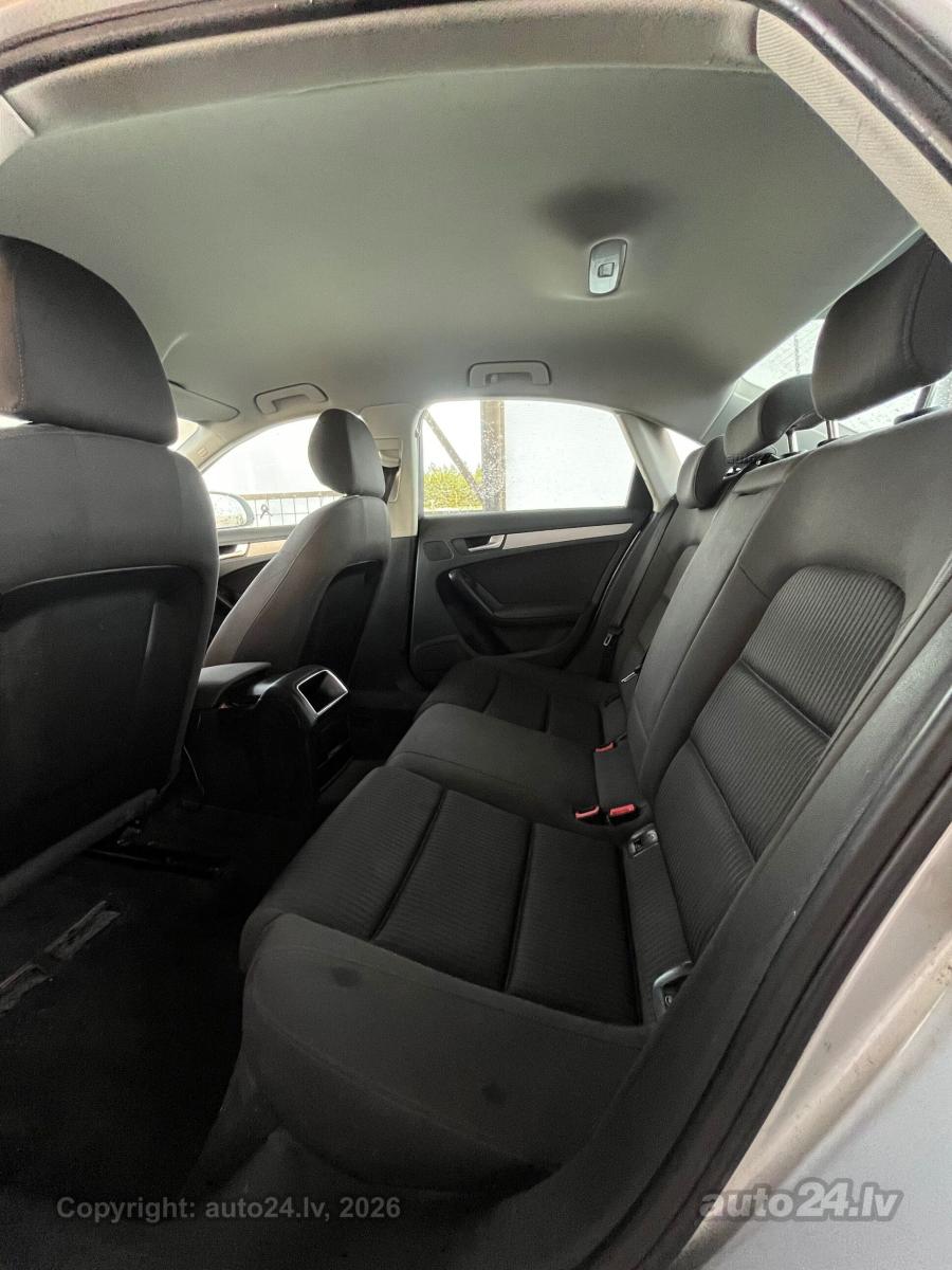 Pelēks Audi A4 2008 Tallina, ar dzinēja tilpumu 2.00 L un nobraukumu 291 tūkst. km par 4000 €, foto 10 vietnē AUTOMOTO.COM.LV