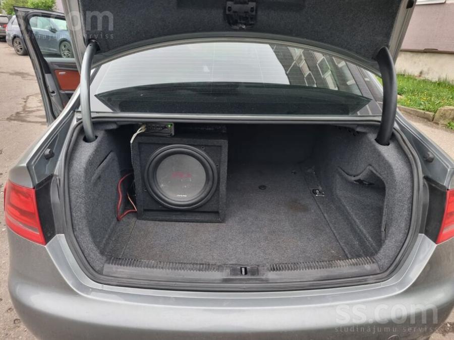 Grey Audi A4 2008 in Jelgava, with an engine capacity of 2.00 L and mileage of 341 thousand km for 6000 €, photo 10 on AUTOMOTO.COM.LV
