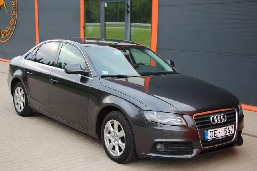 Pelēks Audi A4 2008 Mārupe, ar dzinēja tilpumu 2.70 L un nobraukumu 380 tūkst. km par 4150 €, foto 5 vietnē AUTOMOTO.COM.LV