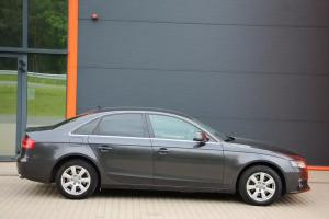 Pelēks Audi A4 2008 Mārupe, ar dzinēja tilpumu 2.70 L un nobraukumu 380 tūkst. km par 4150 €, foto 10 vietnē AUTOMOTO.COM.LV