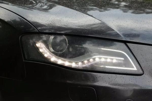 Grey Audi A4 2008 in Marupe, with an engine capacity of 2.70 L and mileage of 380 thousand km for 4150 €, photo 10 on AUTOMOTO.COM.LV