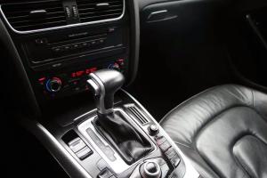 Pelēks Audi A4 2008 Mārupe, ar dzinēja tilpumu 2.70 L un nobraukumu 380 tūkst. km par 4150 €, foto 13 vietnē AUTOMOTO.COM.LV