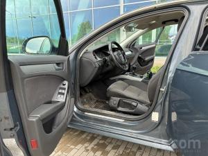Pelēks Audi A4 2008 Rēzekne, ar dzinēja tilpumu 2.00 L un nobraukumu 268 tūkst. km par 4450 €, foto 12 vietnē AUTOMOTO.COM.LV