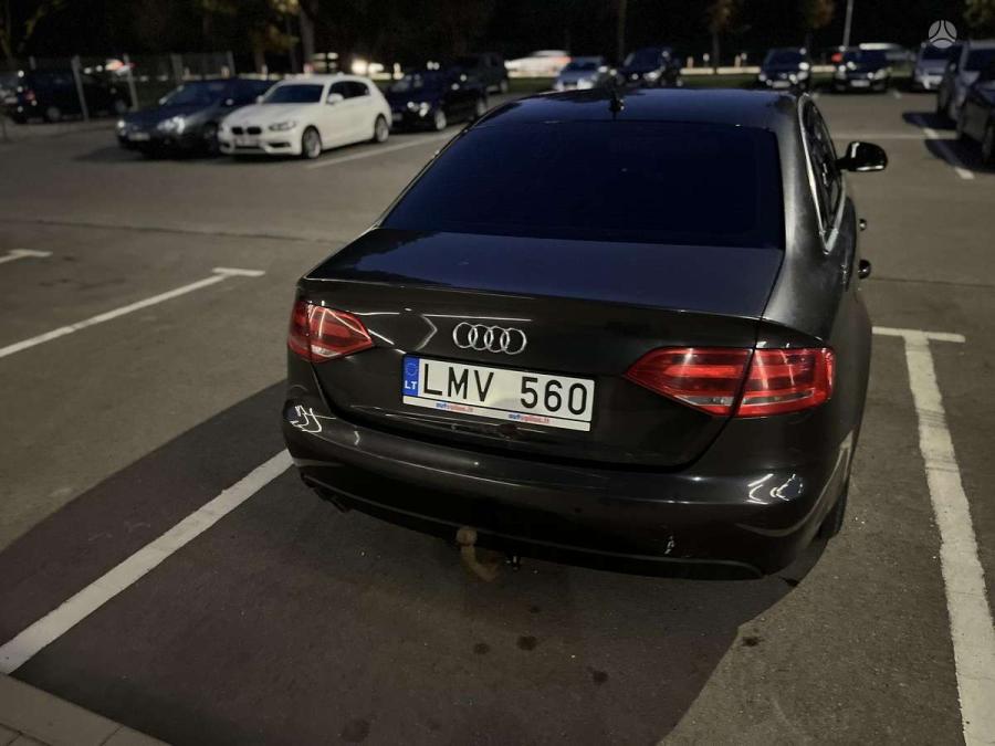 Pelēks Audi A4 2008 Šauļi, ar dzinēja tilpumu 1.97 L un nobraukumu 332 tūkst. km par 4500 €, foto 5 vietnē AUTOMOTO.COM.LV