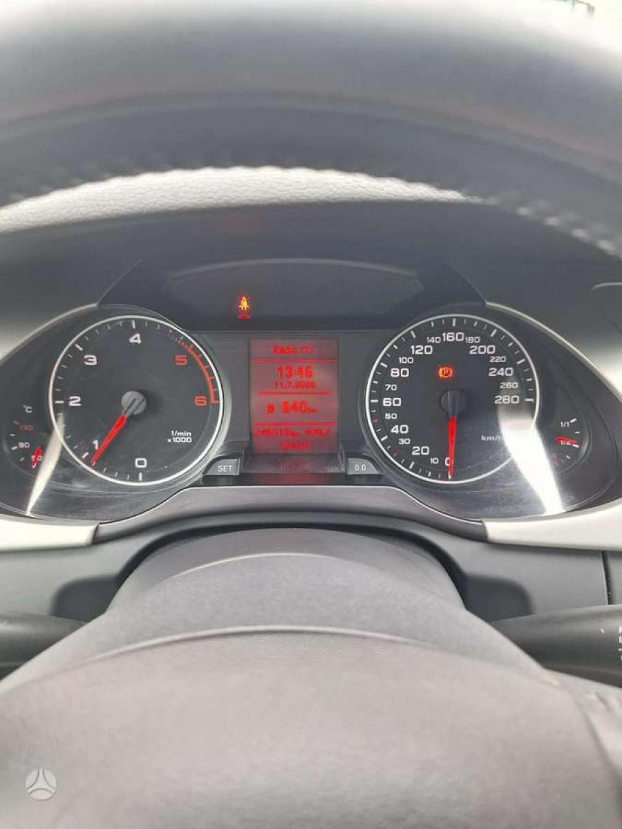 Pelēks Audi A4 2008 Marijampole, ar dzinēja tilpumu 1.97 L un nobraukumu 246 tūkst. km par 3900 €, foto 7 vietnē AUTOMOTO.COM.LV