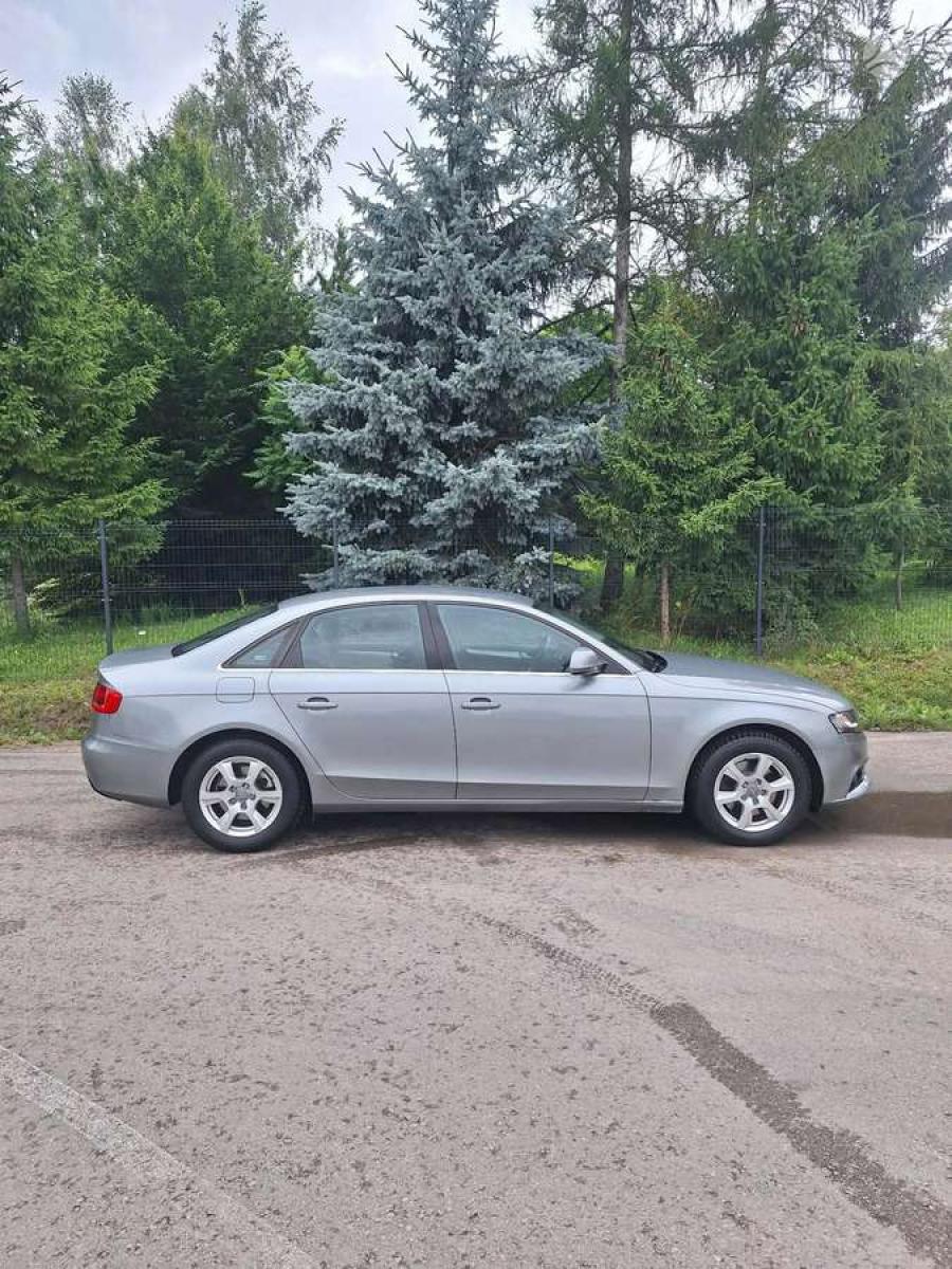 Pelēks Audi A4 2008 Marijampole, ar dzinēja tilpumu 1.97 L un nobraukumu 246 tūkst. km par 3900 €, foto 19 vietnē AUTOMOTO.COM.LV