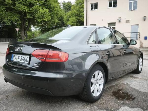 Grey Audi A4 2008 in Cesis, with an engine capacity of 2.00 L and mileage of 181 thousand km for 5950 €, photo 6 on AUTOMOTO.COM.LV