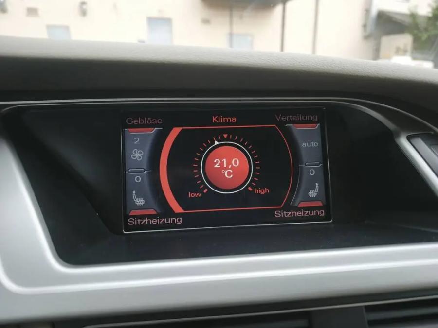 Pelēks Audi A4 2008 Cēsis, ar dzinēja tilpumu 2.00 L un nobraukumu 181 tūkst. km par 5950 €, foto 26 vietnē AUTOMOTO.COM.LV