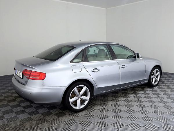 Grey Audi A4 2008 in Tallinn, with an engine capacity of 2.00 L and mileage of 357 thousand km for 3399 €, photo 10 on AUTOMOTO.COM.LV