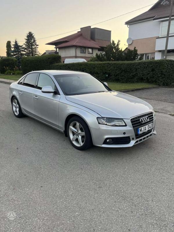 Pelēks Audi A4 2008 Viļņa, ar dzinēja tilpumu 2.70 L un nobraukumu 456 tūkst. km par 3300 €, foto 4 vietnē AUTOMOTO.COM.LV