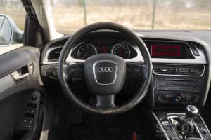 Grey Audi A4 2008 in Riga, with an engine capacity of 2.00 L and mileage of 448 thousand km for 5490 €, photo 16 on AUTOMOTO.COM.LV
