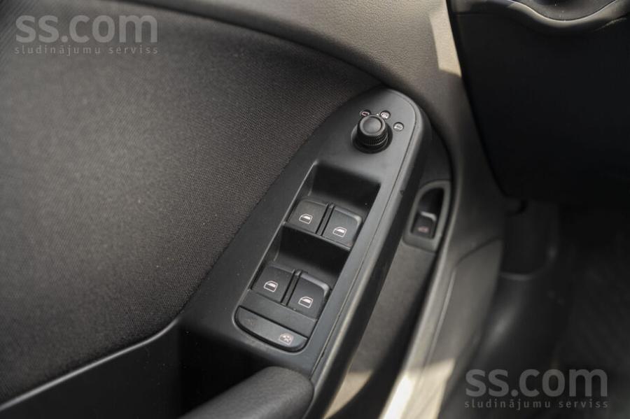 Grey Audi A4 2008 in Riga, with an engine capacity of 2.00 L and mileage of 448 thousand km for 5490 €, photo 24 on AUTOMOTO.COM.LV