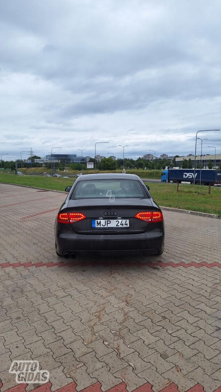 Grey Audi A4 2008 in Vilnius, with an engine capacity of 2.00 L and mileage of 270 thousand km for 4000 €, photo 5 on AUTOMOTO.COM.LV