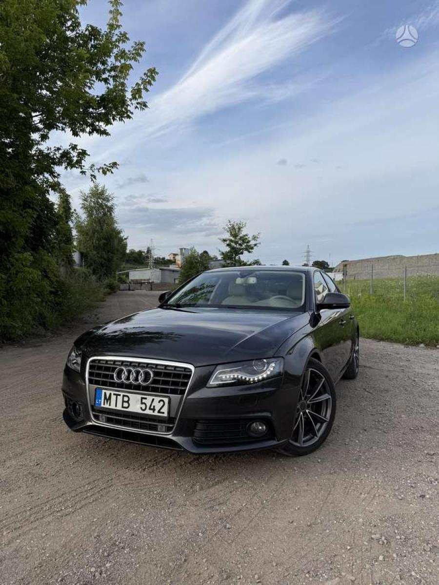Grey Audi A4 2008 in Kaunas, with an engine capacity of 2.70 L and mileage of 297 thousand km for 5500 €, photo 1 on AUTOMOTO.COM.LV