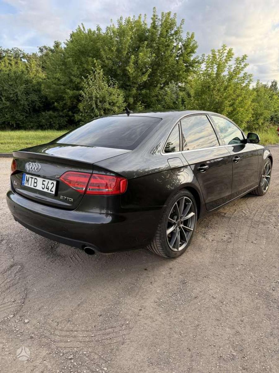 Grey Audi A4 2008 in Kaunas, with an engine capacity of 2.70 L and mileage of 297 thousand km for 5500 €, photo 4 on AUTOMOTO.COM.LV