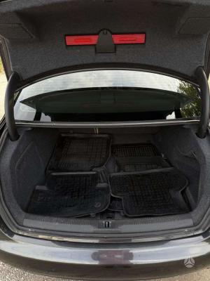 Grey Audi A4 2008 in Kaunas, with an engine capacity of 2.70 L and mileage of 297 thousand km for 5500 €, photo 8 on AUTOMOTO.COM.LV