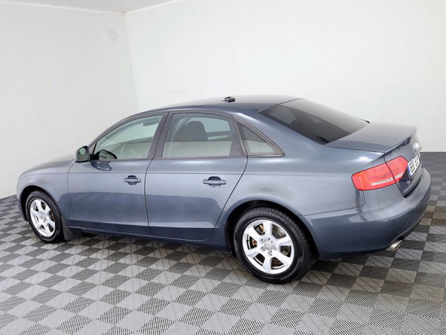 Grey Audi A4 2008 in Tallinn, with an engine capacity of 3.00 L and mileage of 318 thousand km for 4299 €, photo 5 on AUTOMOTO.COM.LV