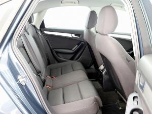 Grey Audi A4 2008 in Tallinn, with an engine capacity of 3.00 L and mileage of 318 thousand km for 4299 €, photo 8 on AUTOMOTO.COM.LV