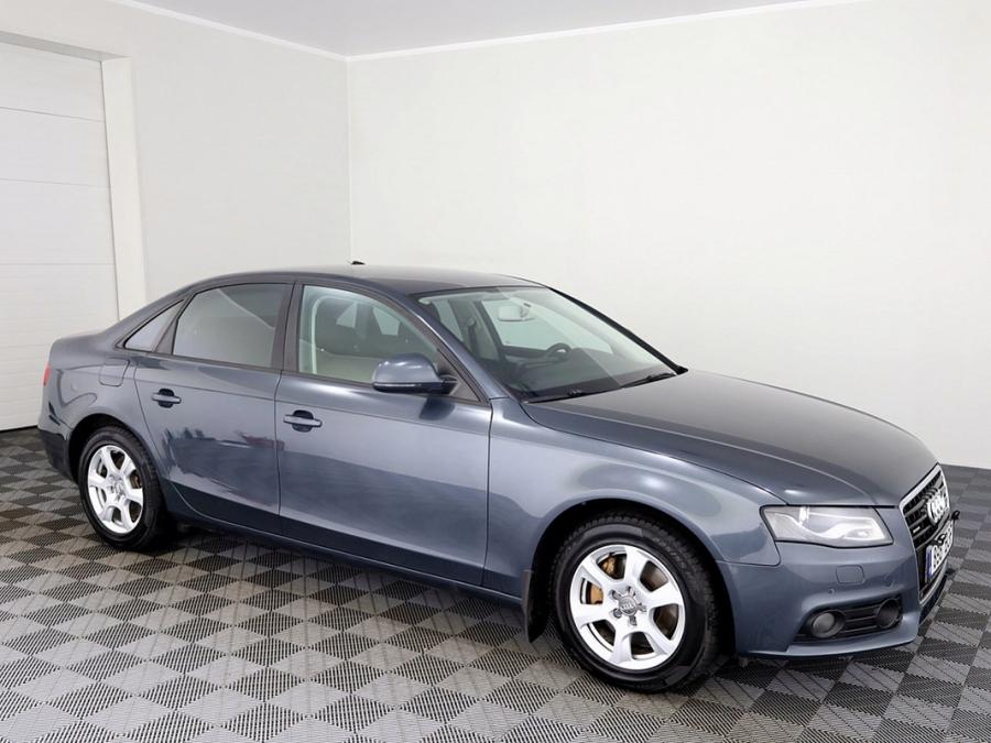 Grey Audi A4 2008 in Tallinn, with an engine capacity of 3.00 L and mileage of 318 thousand km for 4299 €, photo 9 on AUTOMOTO.COM.LV