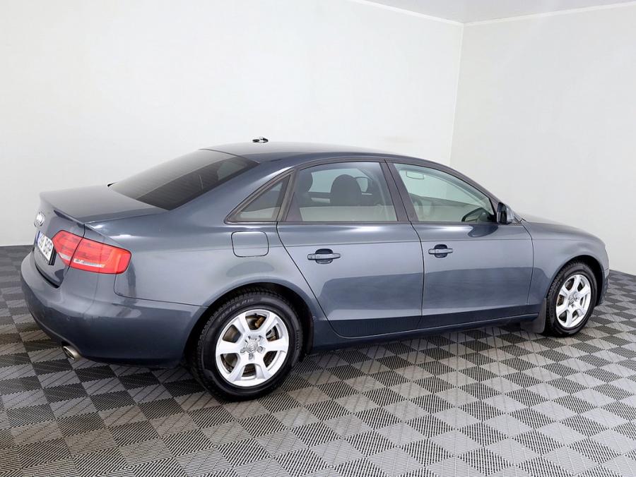 Grey Audi A4 2008 in Tallinn, with an engine capacity of 3.00 L and mileage of 318 thousand km for 4299 €, photo 11 on AUTOMOTO.COM.LV