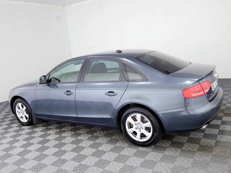 Grey Audi A4 2008 in Tallinn, with an engine capacity of 3.00 L and mileage of 318 thousand km for 4299 €, photo 12 on AUTOMOTO.COM.LV