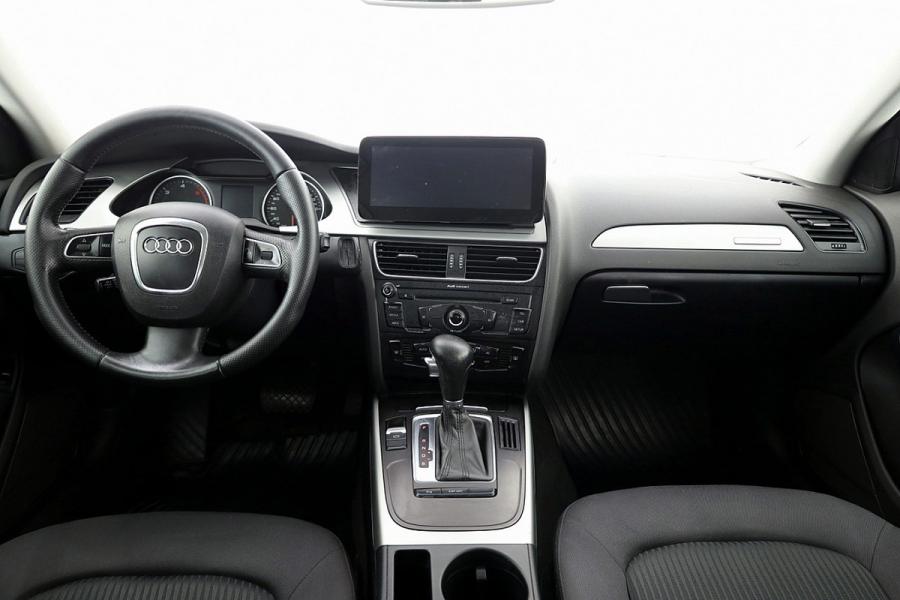 Grey Audi A4 2008 in Tallinn, with an engine capacity of 3.00 L and mileage of 318 thousand km for 4299 €, photo 13 on AUTOMOTO.COM.LV