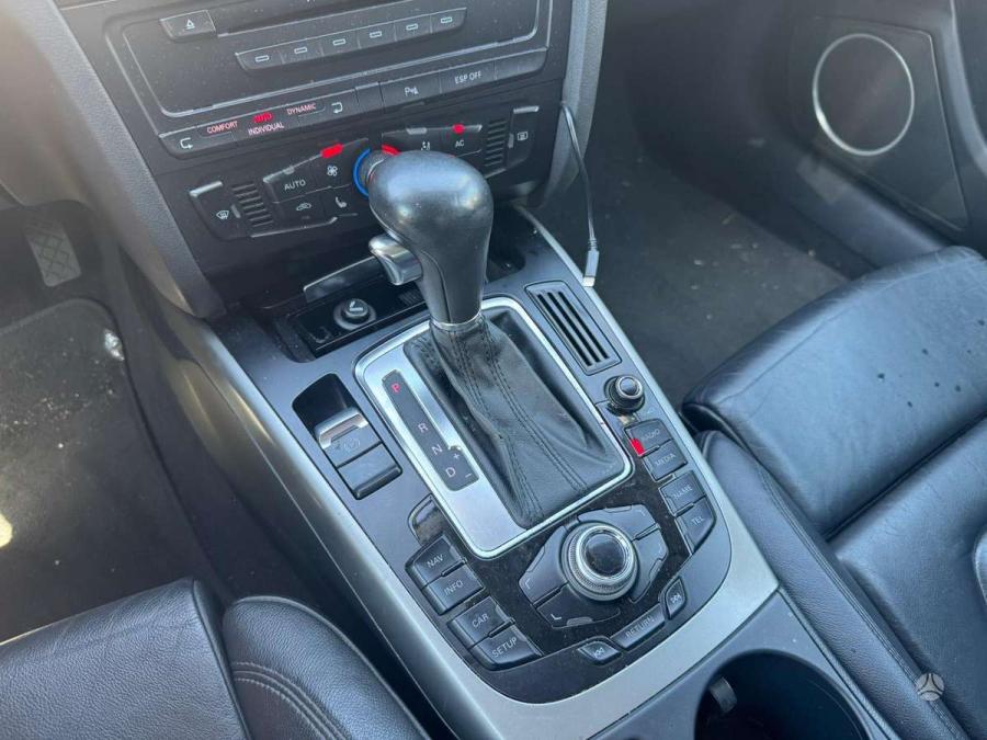 Grey Audi A4 2008 in Vilnius, with an engine capacity of 2.70 L and mileage of 366 thousand km for 3900 €, photo 16 on AUTOMOTO.COM.LV