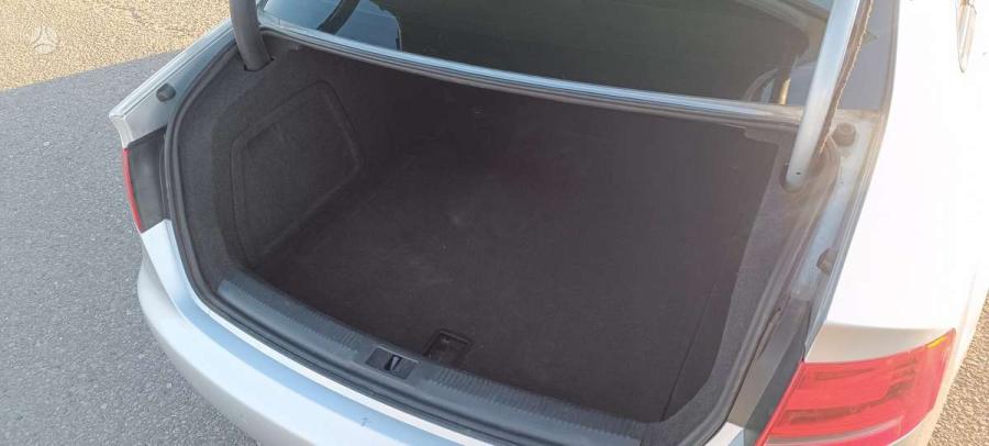 Pelēks Audi A4 2008 Kauņa, ar dzinēja tilpumu 1.97 L un nobraukumu 302 tūkst. km par 2900 €, foto 9 vietnē AUTOMOTO.COM.LV