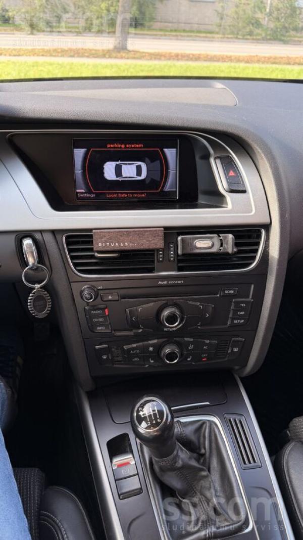 Audi A4 2008 Rēzekne vietnē Pelēks Audi A4 2008 Rēzekne, ar dzinēja tilpumu 2.00 L un nobraukumu 355 tūkst. km par 4200 €, foto 4 vietnē AUTOMOTO.COM.LV